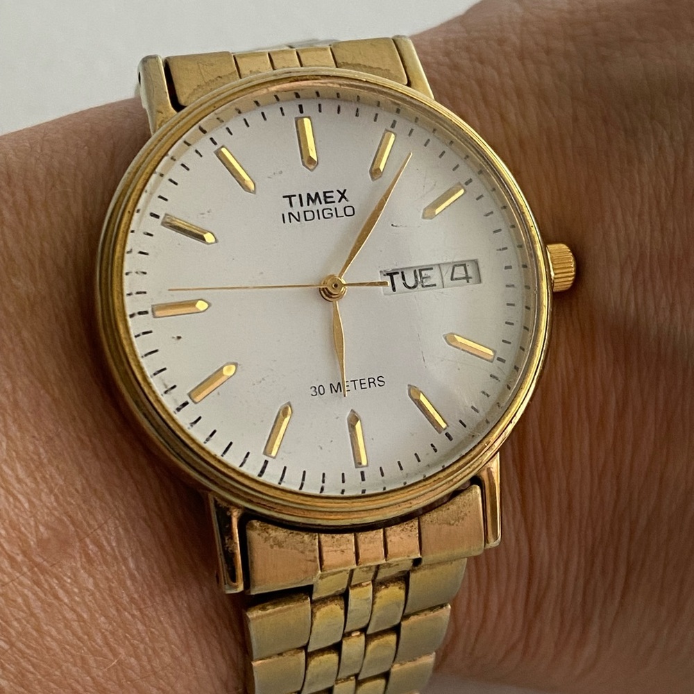 Vintage Timex Indiglo Mens Quartz Watch Day Date - Gem